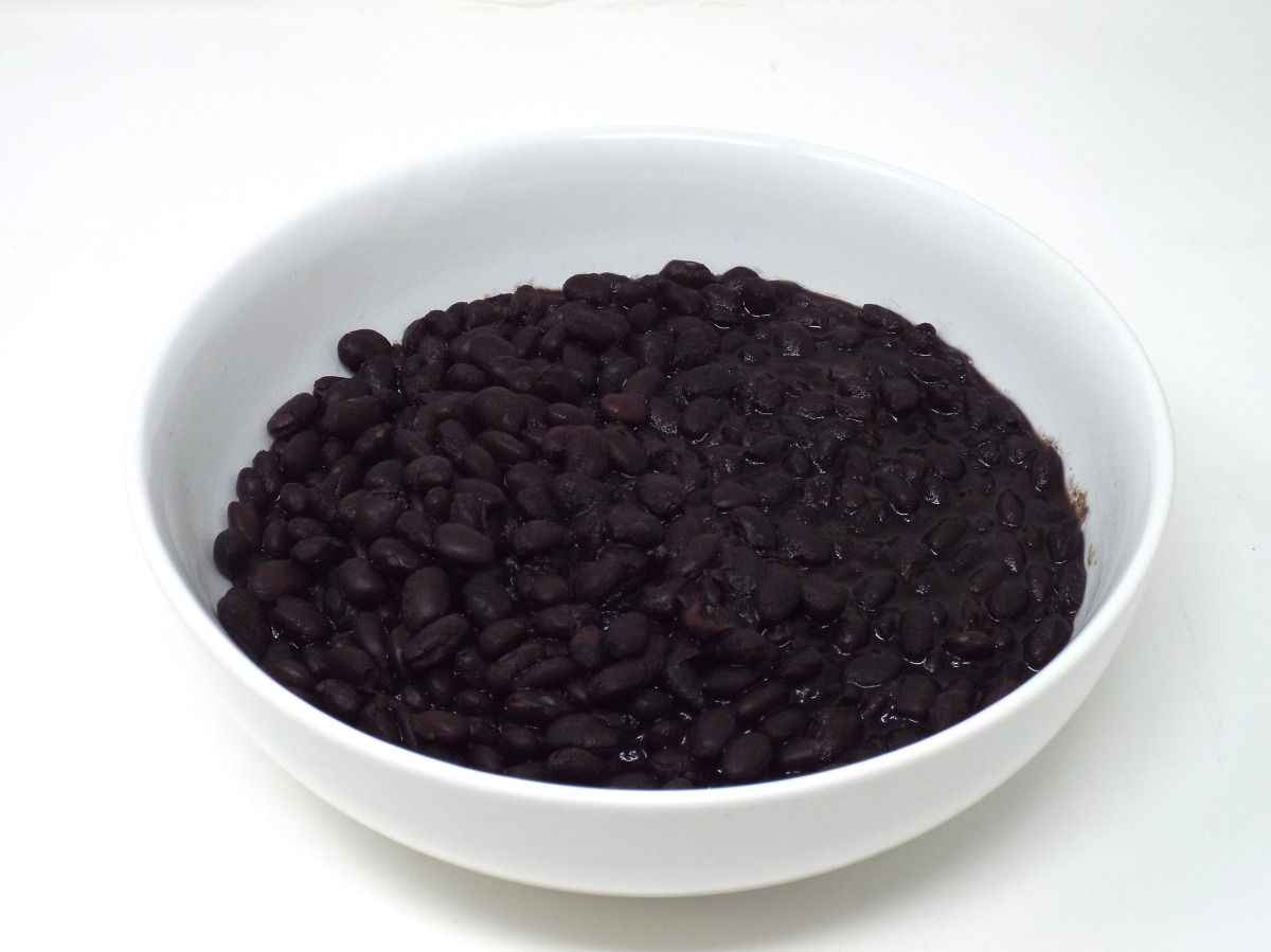 Simple Black Beans Recipe | YepRecipes